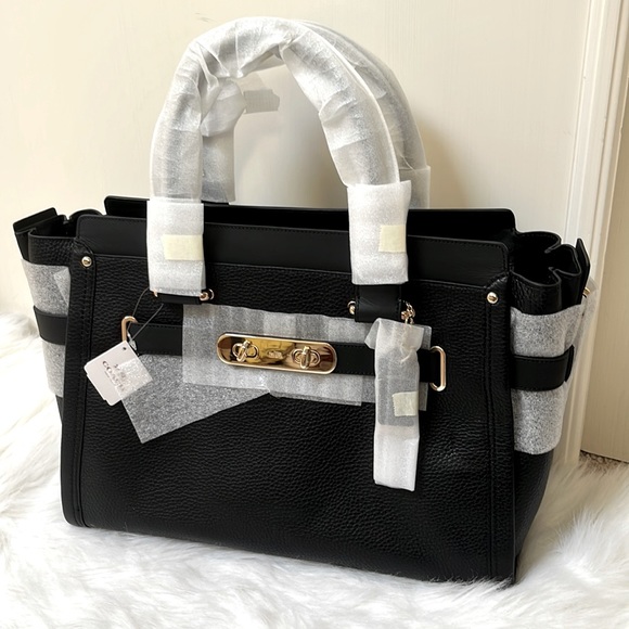 Coach | Bags | Nwt Authentic Coach Swagger 47 Carryall Bag In Black ...